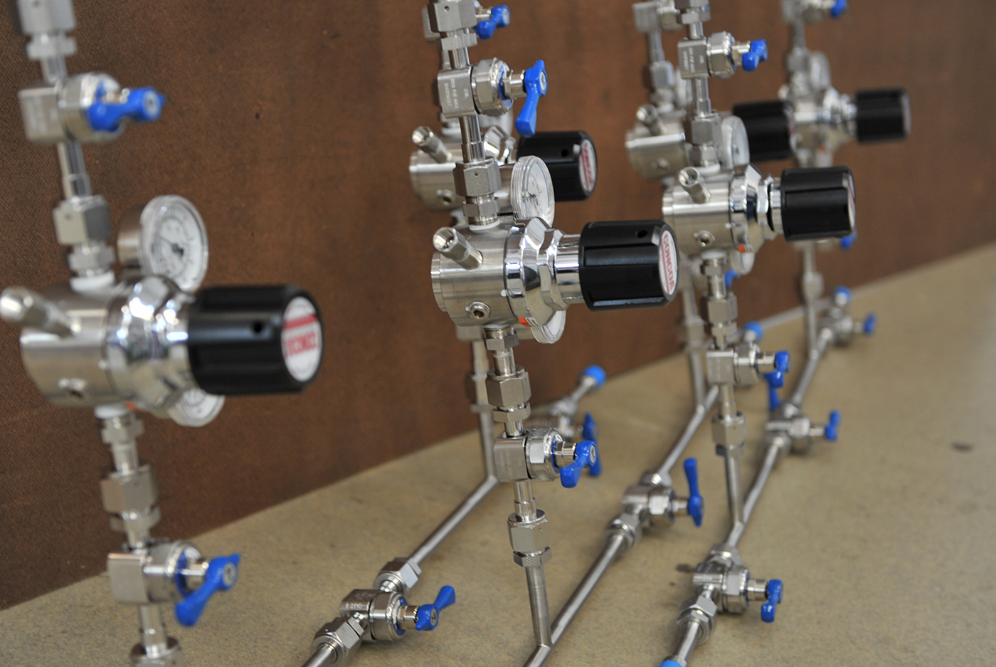 Valve Manifold Panels and Boxes - High Purity Systems, Inc.